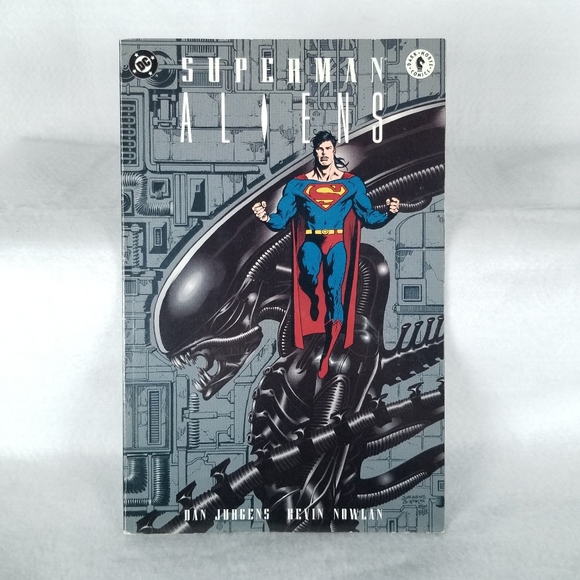 DC Comics | Accents | Superman Aliens Dc Dark Horse Comics Issue Of 3 ...